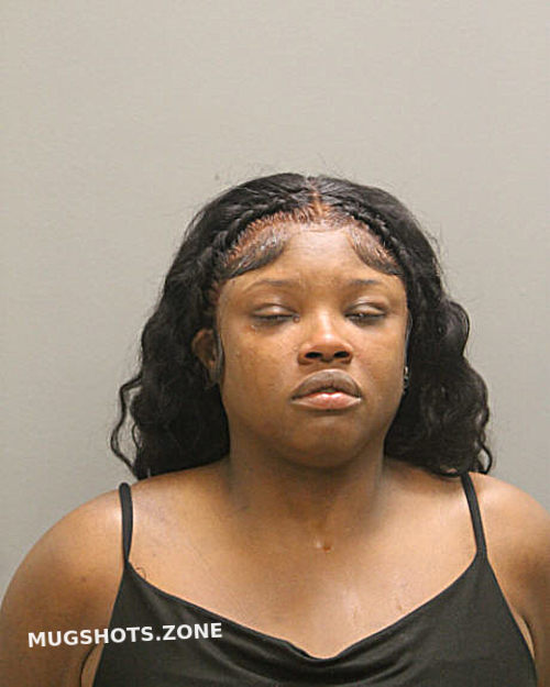 AISHA R PHILLIPS 10/06/2022 - Chicago Mugshots Zone