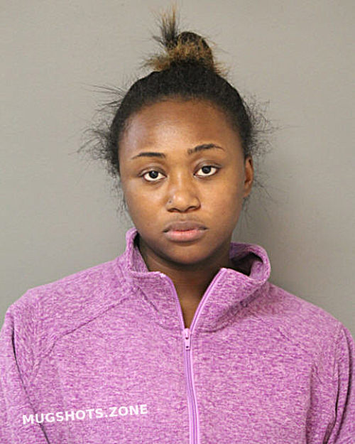 JAYDAH SYMONE BLUITT 10/09/2022 - Chicago Mugshots Zone