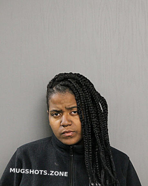 DESIREE D WASHINGTON 04/25/2023 - Chicago Mugshots Zone