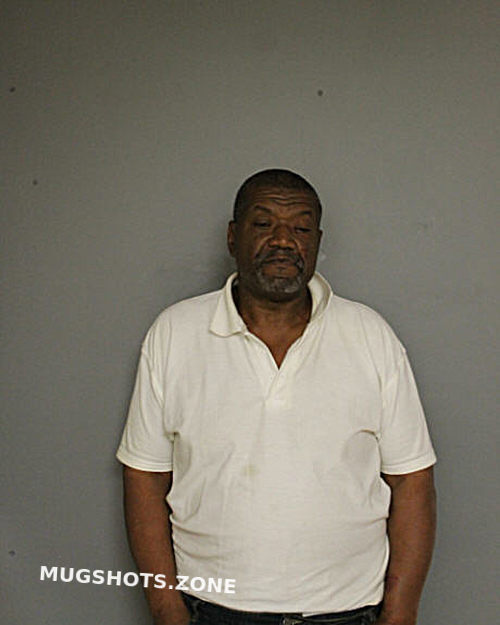 RICHARD T MOORE 05/16/2023 - Chicago Mugshots Zone