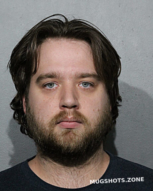 ETHAN SCOTT MAEDE 09/18/2023 - Chicago Mugshots Zone