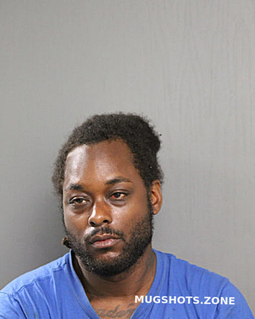 CEDRIC C MOORE 10/19/2023 - Chicago Mugshots Zone