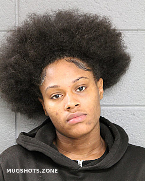 DAQUISHA D DAVIS 01/31/2024 - Chicago Mugshots Zone