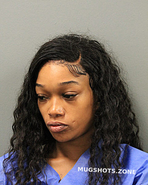 JASMINE L ROBERTS 06/25/2024 - Chicago Mugshots Zone