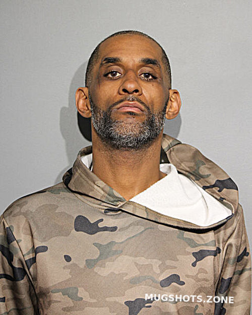 LAROD T ROBINSON 02/15/2025 - Chicago Mugshots Zone