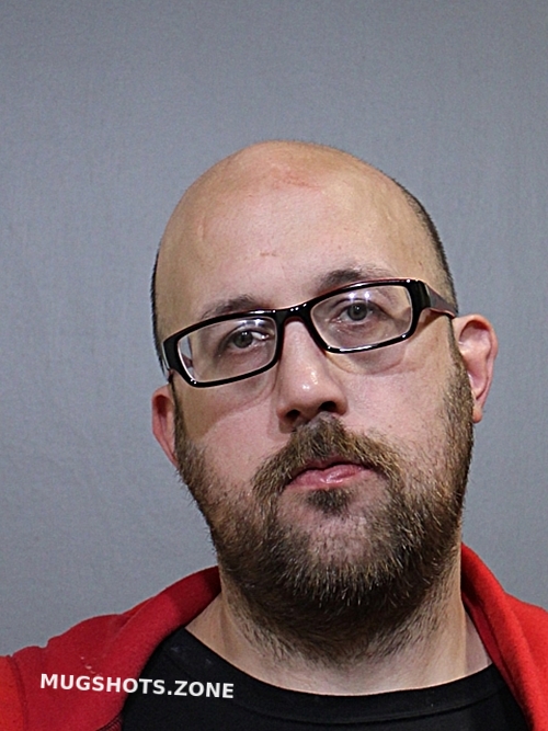 JUSTIN E MORELAND 04/27/2025 - Chicago Mugshots Zone