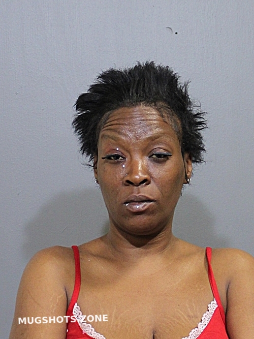 ANTANISAH S WADE 05/10/2025 - Chicago Mugshots Zone