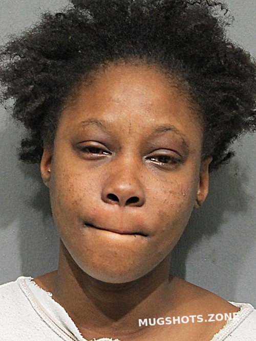 VERONICA D ROBINSON 12/01/2025 - Chicago Mugshots Zone