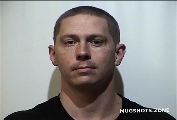 RUNKLE COREY ADAM 10/26/2021 - Christian County Mugshots Zone