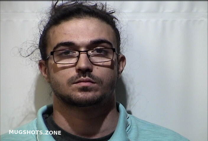 ROBLES-MOORE ALEX 08/03/2022 - Christian County Mugshots Zone