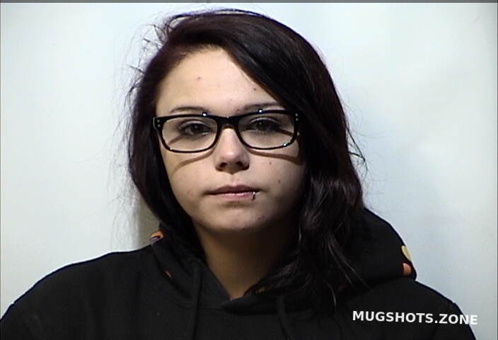 DAVIS COURTNEY ERIN 03/07/2023 - Christian County Mugshots Zone