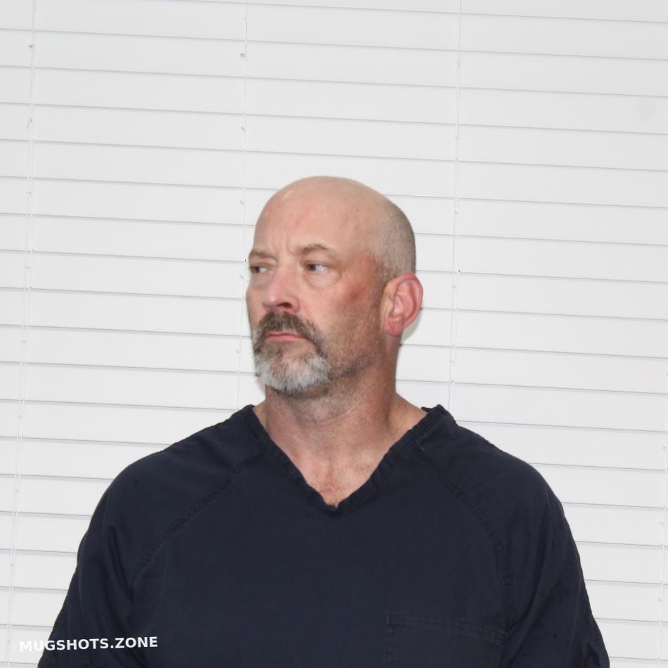 HUNT ERIC DANIEL 06/24/2022 - Christian County Mugshots Zone