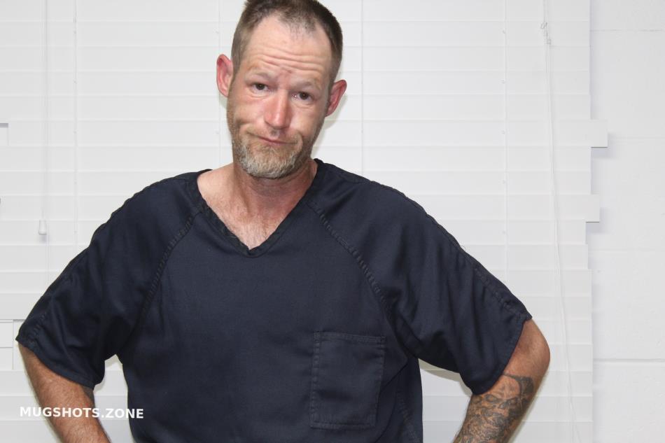 UPTON CHRISTOPHER MICHAEL 04/13/2023 - Christian County Mugshots Zone