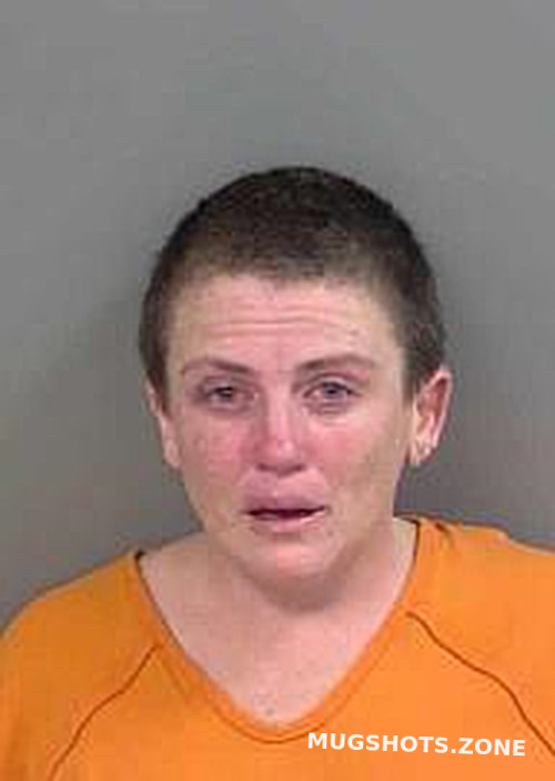 MACLEOD ROSANNA LYNN 10/18/2023 - Collier County Mugshots Zone