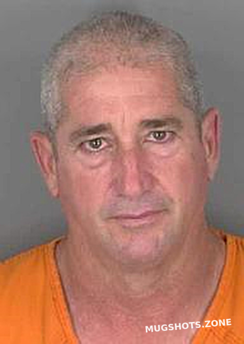 LOPEZFERNANDEZ ROBERTO 07/25/2024 - Collier County Mugshots Zone