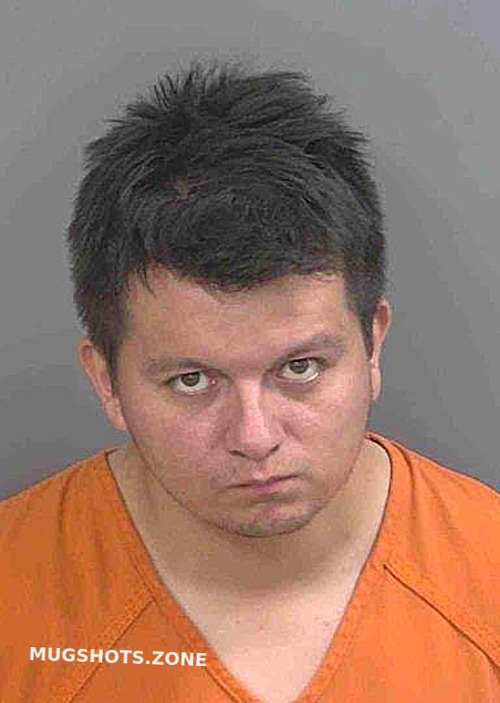 RAMOSHERNANDEZ JUAN SEBASTIAN 10/27/2025 - Collier County Mugshots Zone
