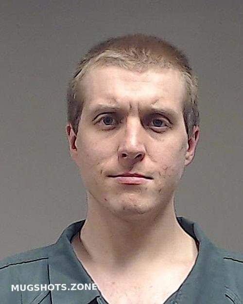 SCARBOROUGH CHRISTOPHER JUSTIN 04/18/2022 - Collin County Mugshots Zone