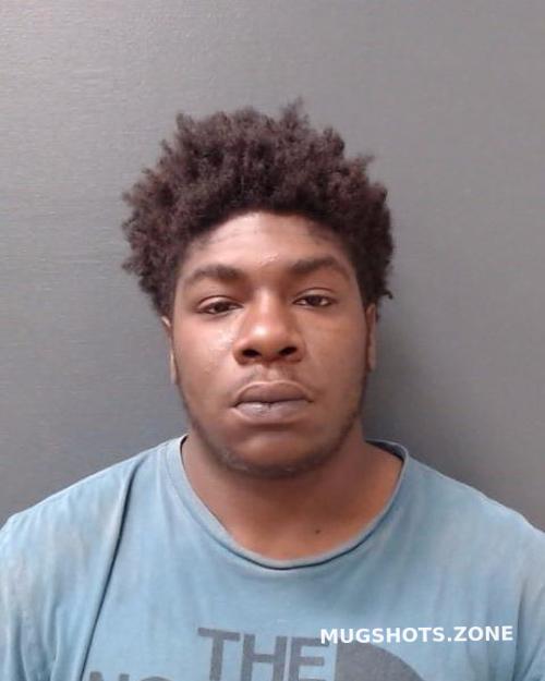 GREEN QUENTIN DONTRELL 04/28/2022 - Comal County Mugshots Zone