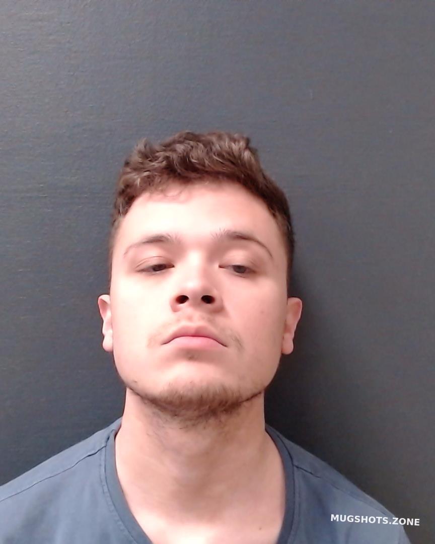OROZCO ROBERTO NICHOLAS 02/27/2023 - Comal County Mugshots Zone