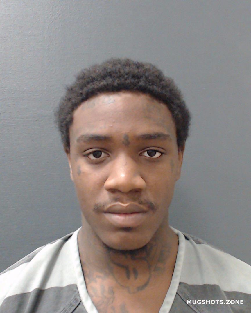 HINTON DAYLIN LAMAUND 10/02/2023 - Comal County Mugshots Zone