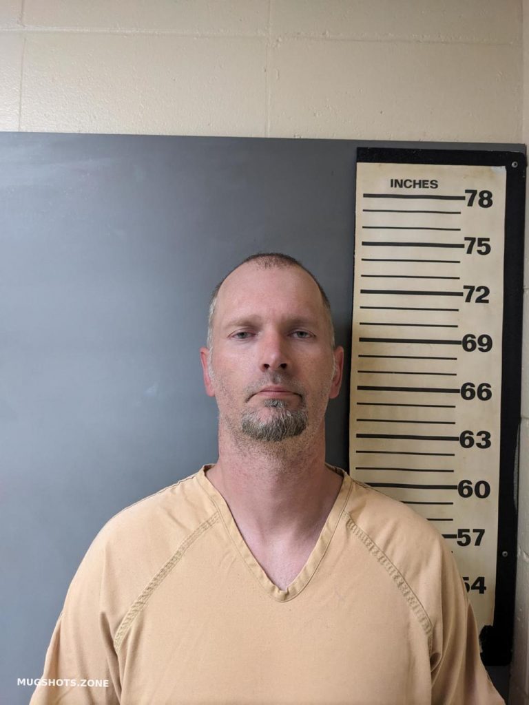 STRAUGHN DUSTIN CHAD 02/14/2025 - Covington County Mugshots Zone