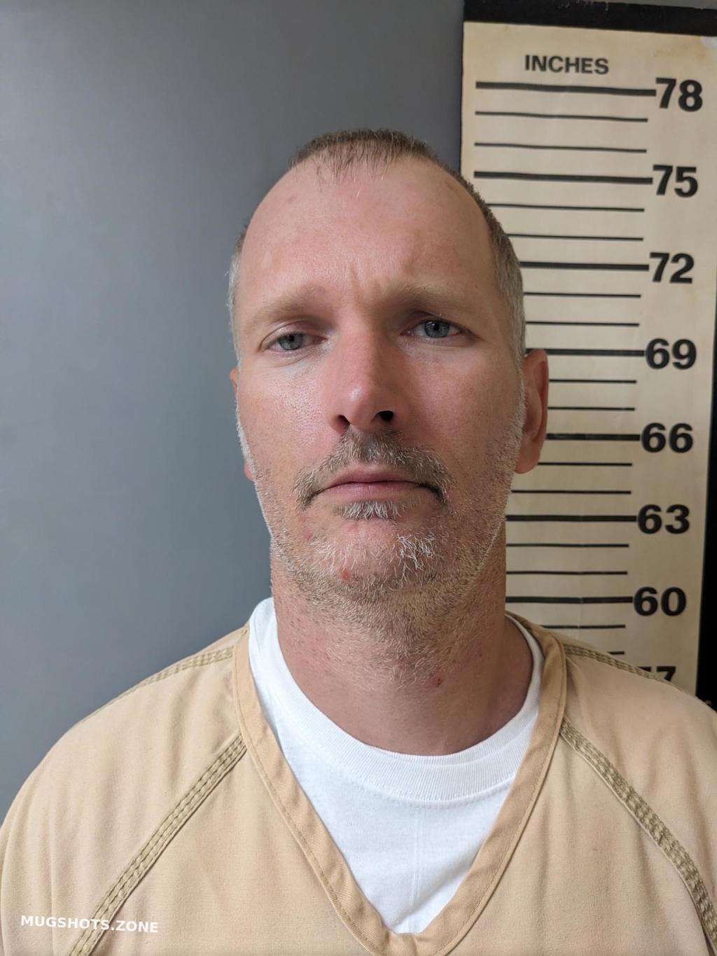 STRAUGHN DUSTIN CHAD 11/05/2025 - Covington County Mugshots Zone