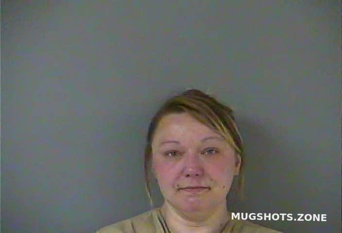 GENTRY LACEY JANE 05/01/2025 - Crittenden County Mugshots Zone