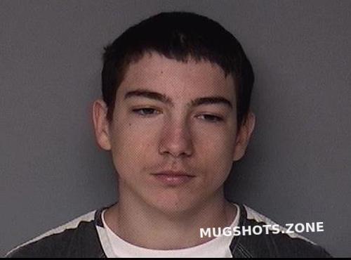 ARENDS DAKOTA ANDREW 11/18/2021 - Dallas County Mugshots Zone