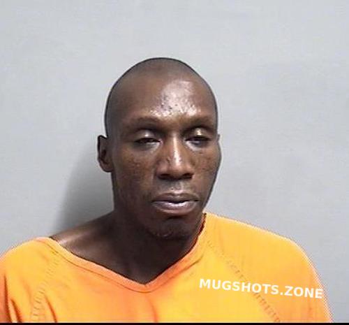 DOYLE TYRONE THOMAS 10/27/2022 - Dallas County Mugshots Zone