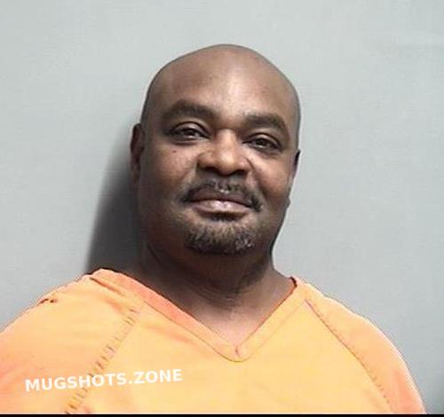 WASHINGTON TRUMMER LEE 11/21/2024 - Dallas County Mugshots Zone WASHINGTON TRUMMER LEE 11/21/2024 - Dallas County Mugshots Zone