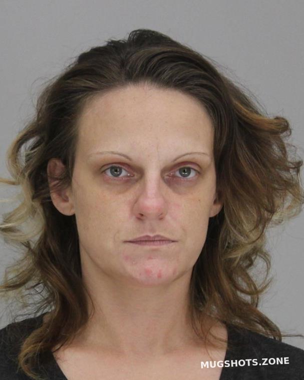 HESTER NICHOLE 04/06/2021 - Dallas County Mugshots Zone