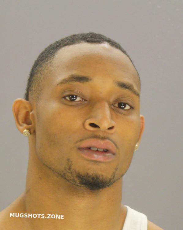 MOORE DARNELL 04/14/2021 - Dallas County Mugshots Zone