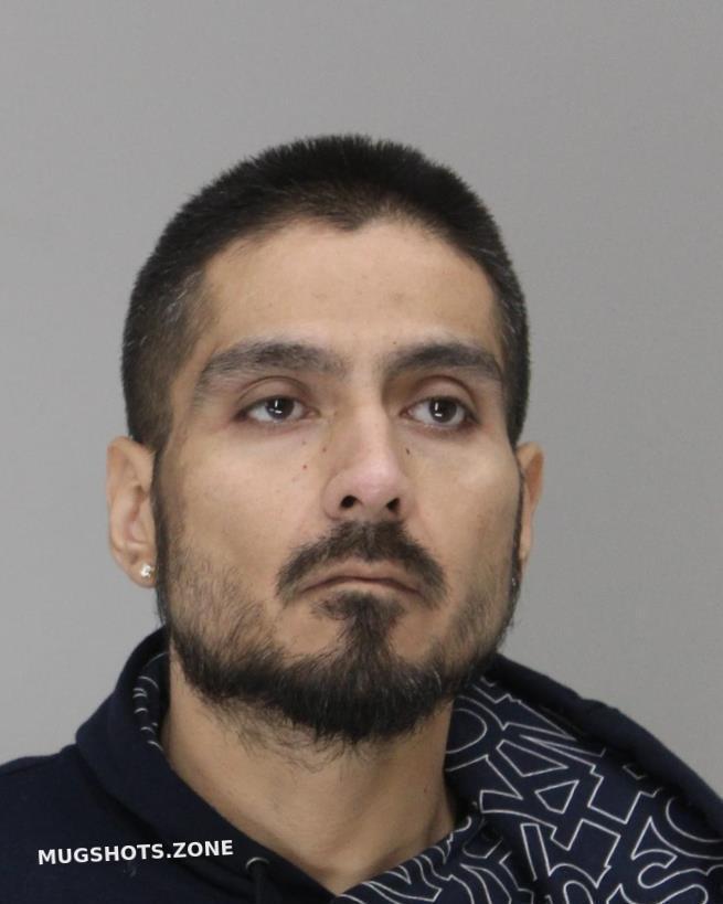 ROBLES RAMON 04/26/2021 - Dallas County Mugshots Zone