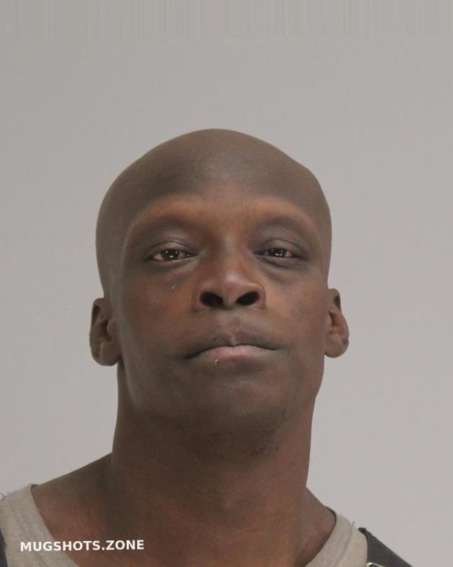 THOMPSON TERRANCE 04/27/2021 - Dallas County Mugshots Zone