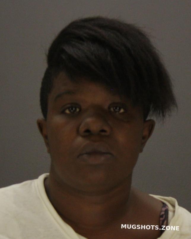 PIERCE NICOLE 08/13/2021 - Dallas County Mugshots Zone