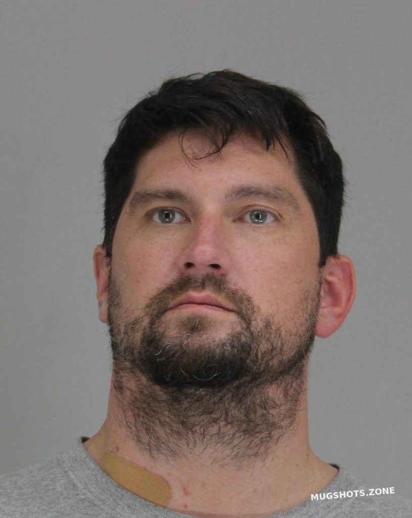 BOWEN BRANDON 10/01/2021 - Dallas County Mugshots Zone