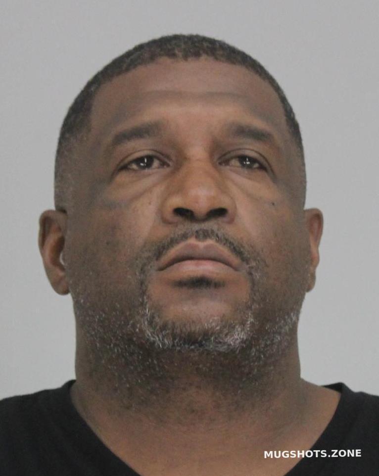 EDWARDS JAMES 10/18/2021 - Dallas County Mugshots Zone