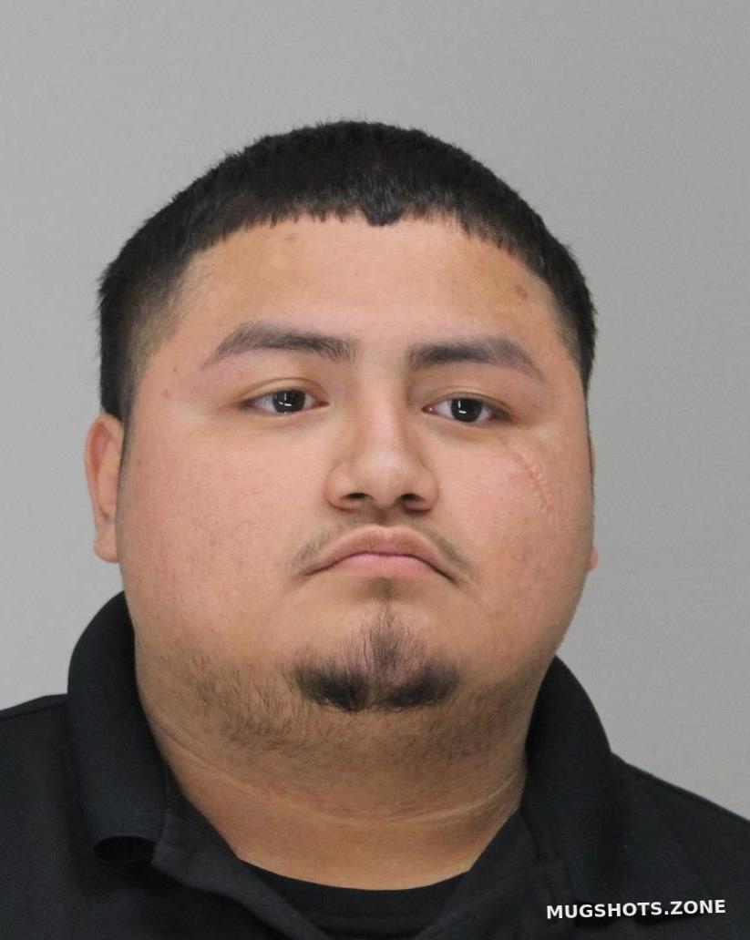 ESTRADA RAYMOND 05/15/2022 - Dallas County Mugshots Zone