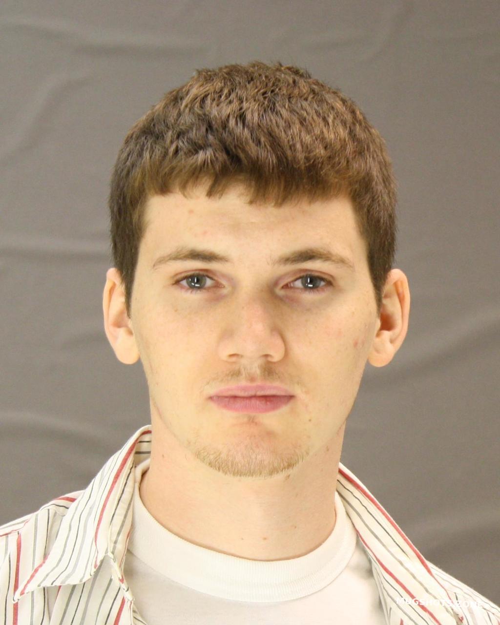 MASON JONATHAN 08/27/2022 - Dallas County Mugshots Zone