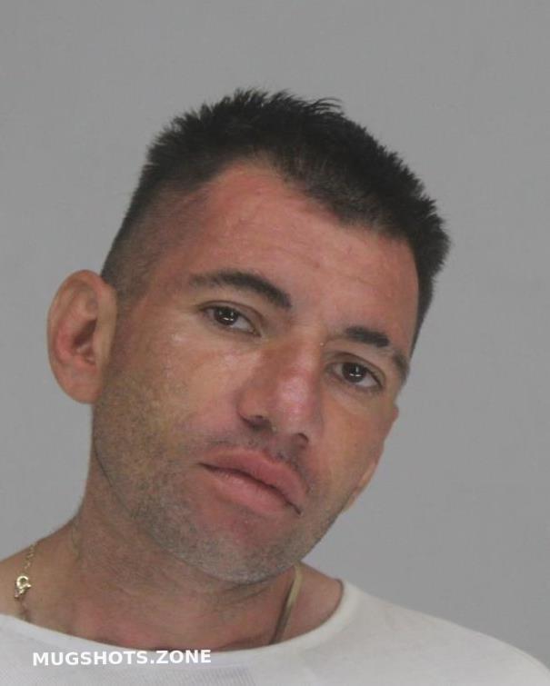 LAMAS FERNANDO 10/15/2022 - Dallas County Mugshots Zone