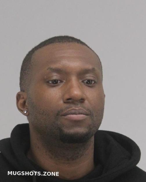 ROBERTS DONTE 10/27/2023 - Dallas County Mugshots Zone