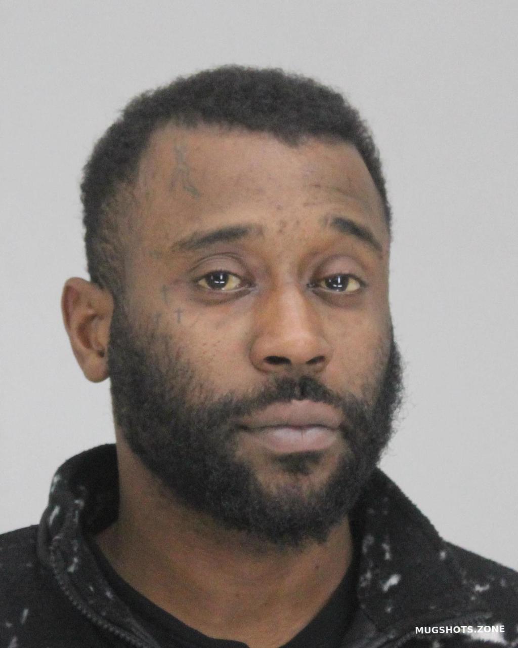 MULLINS DAVONTE 04/02/2024 - Dallas County Mugshots Zone MULLINS DAVONTE 04/02/2024 - Dallas County Mugshots Zone