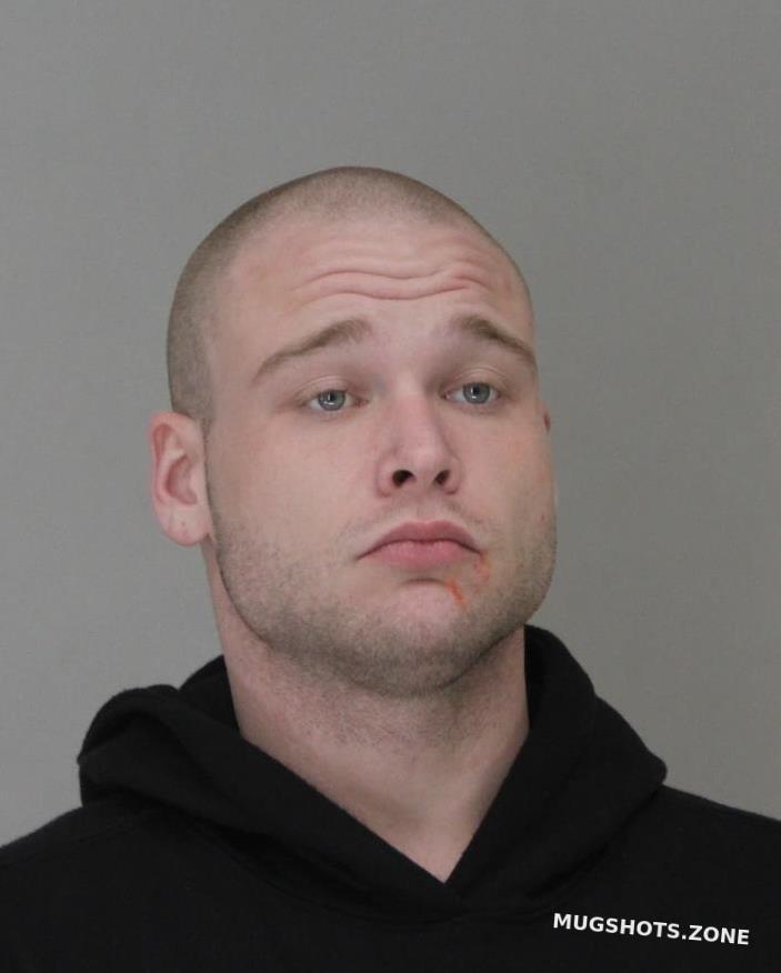 BROWN WAYLON 07/16/2024 - Dallas County Mugshots Zone