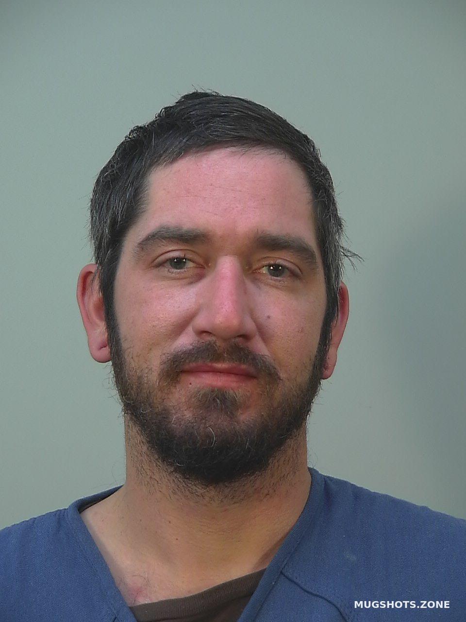 VERNON STEVEN ROBERT 12/17/2021 - Dane County Mugshots Zone