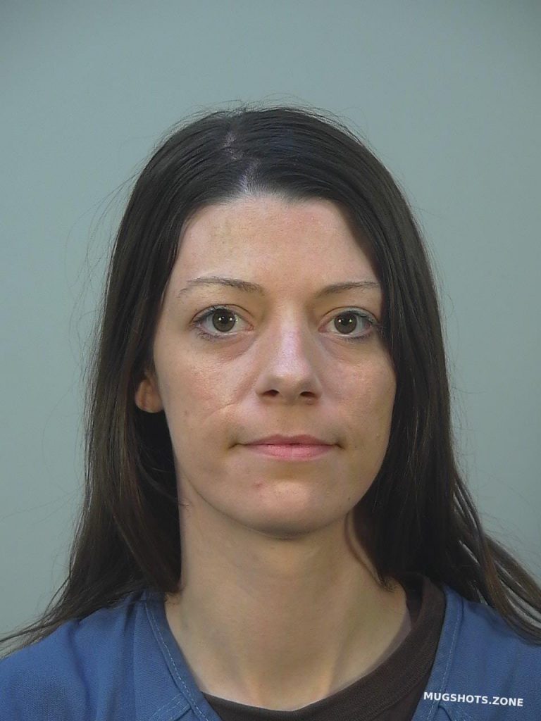 PADGETT MICHELLE BROOKE 06/17/2022 - Dane County Mugshots Zone