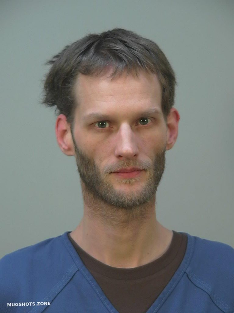 VOLDEN-STAMMEN CHAD ALAN 08/03/2022 - Dane County Mugshots Zone