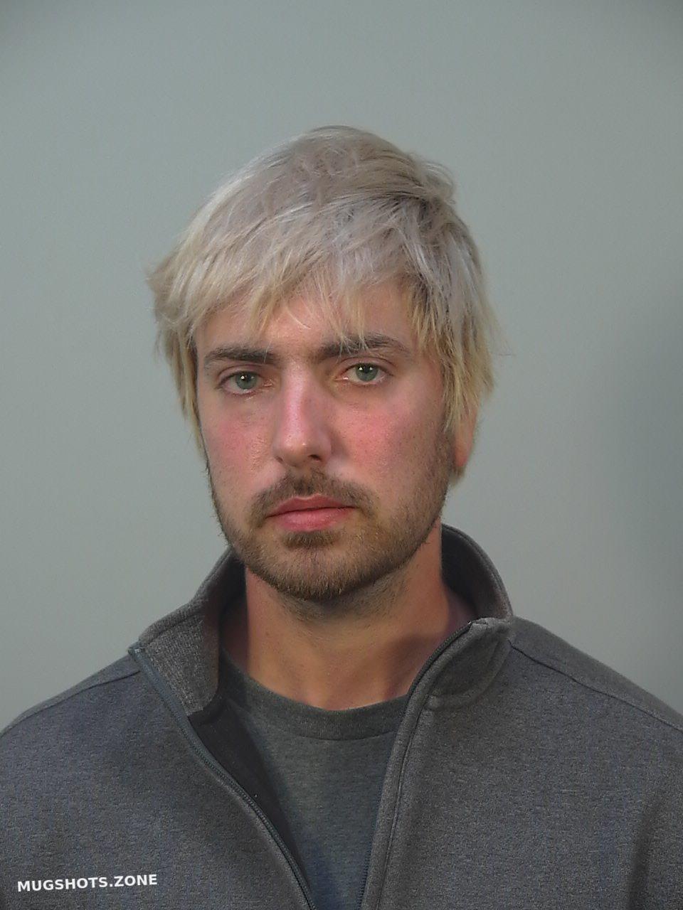 VIAL TRAVIS DEAN 10/06/2022 - Dane County Mugshots Zone