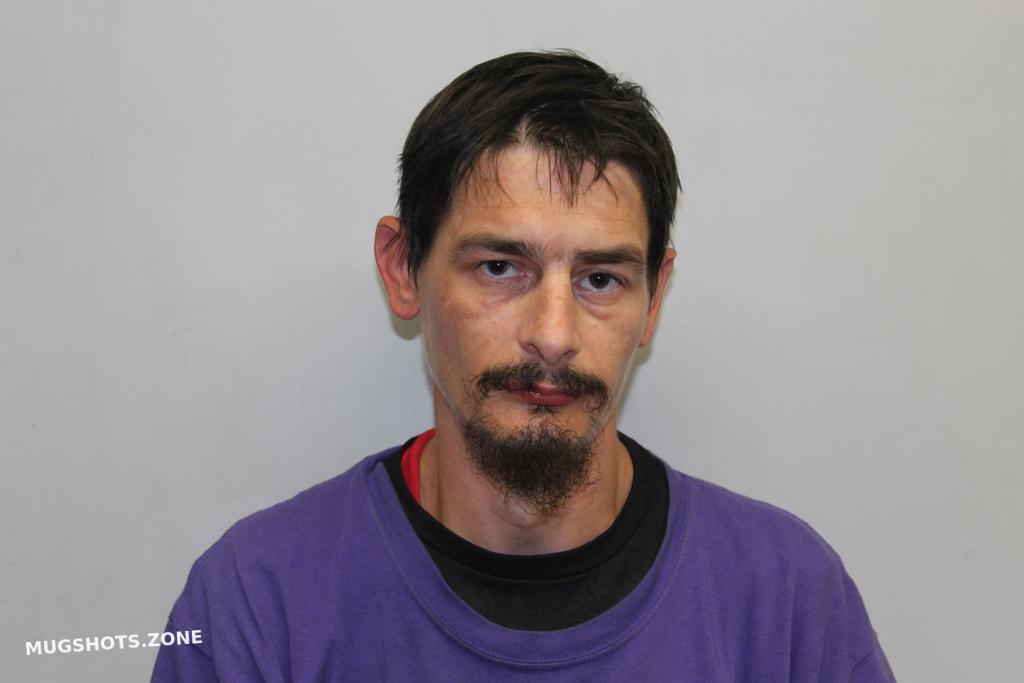 THOBE JUSTIN DAVID 09/12/2022 - Darke County Mugshots Zone