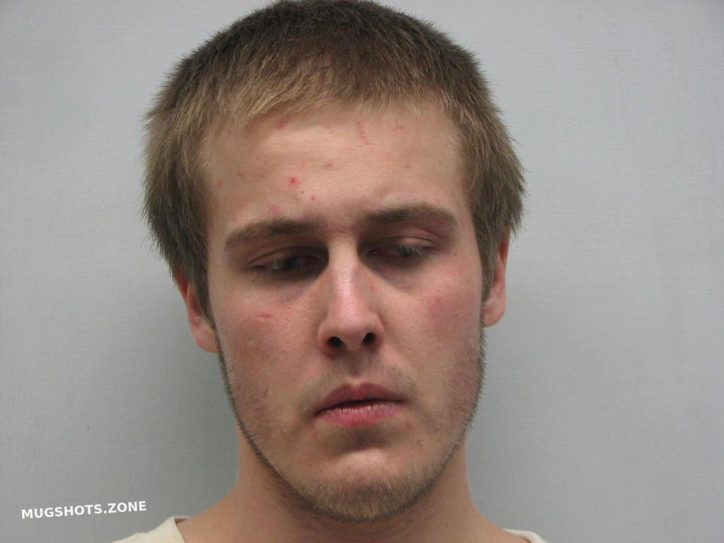 MOORE KYLE EUGENE 02/02/2023 - Darke County Mugshots Zone