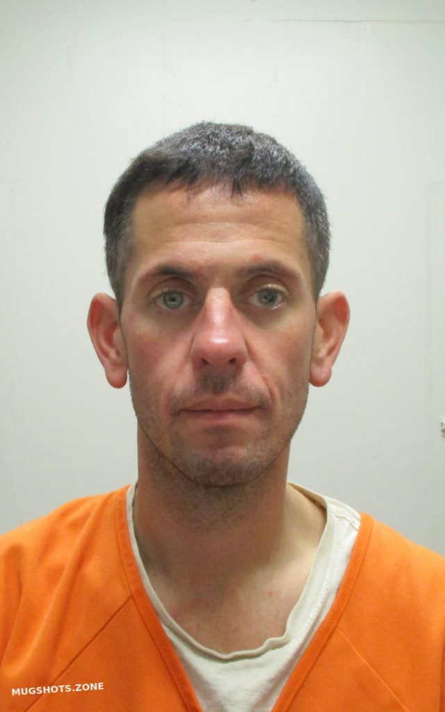 GARLAND SHANE SCOTT 12/11/2023 - Daviess Dekalb Regional Jail Mugshots Zone